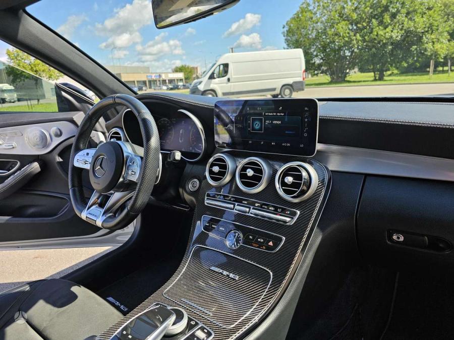 Grey Mercedes-Benz C 63 AMG 2020 in Panevezys, with an engine capacity of 3.98 L and mileage of 71 thousand km for 37000 €, photo 14 on AUTOMOTO.COM.LV