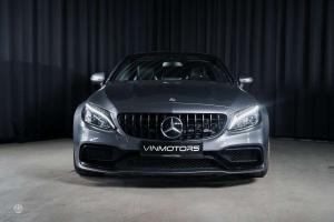 Pelēks Mercedes-Benz C 63 AMG 2017 Viļņa, ar dzinēja tilpumu 3.98 L un nobraukumu 65 tūkst. km par 44999 €, foto 3 vietnē AUTOMOTO.COM.LV