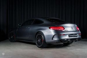 Pelēks Mercedes-Benz C 63 AMG 2017 Viļņa, ar dzinēja tilpumu 3.98 L un nobraukumu 65 tūkst. km par 44999 €, foto 7 vietnē AUTOMOTO.COM.LV