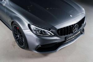 Pelēks Mercedes-Benz C 63 AMG 2017 Viļņa, ar dzinēja tilpumu 3.98 L un nobraukumu 65 tūkst. km par 44999 €, foto 8 vietnē AUTOMOTO.COM.LV