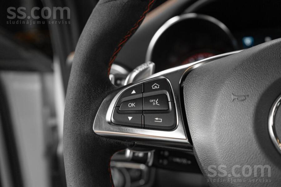 Pelēks Mercedes-Benz C 63 AMG 2015 Rīga, ar dzinēja tilpumu 4.00 L un nobraukumu 41 tūkst. km par 52500 €, foto 20 vietnē AUTOMOTO.COM.LV