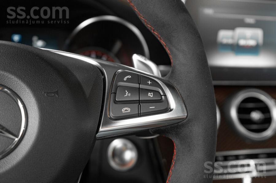 Pelēks Mercedes-Benz C 63 AMG 2015 Rīga, ar dzinēja tilpumu 4.00 L un nobraukumu 41 tūkst. km par 52500 €, foto 21 vietnē AUTOMOTO.COM.LV