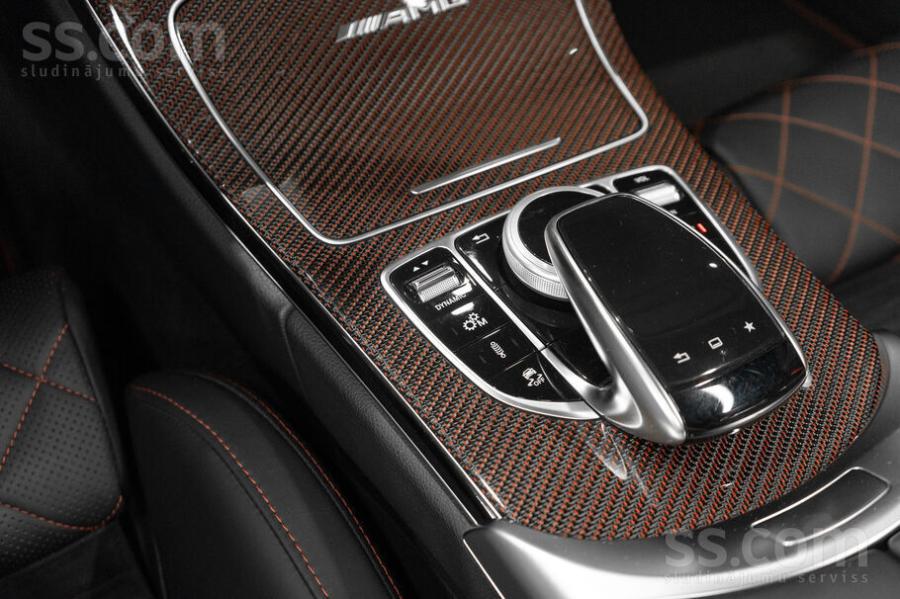 Pelēks Mercedes-Benz C 63 AMG 2015 Rīga, ar dzinēja tilpumu 4.00 L un nobraukumu 41 tūkst. km par 52500 €, foto 25 vietnē AUTOMOTO.COM.LV