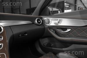 Pelēks Mercedes-Benz C 63 AMG 2015 Rīga, ar dzinēja tilpumu 4.00 L un nobraukumu 41 tūkst. km par 52500 €, foto 28 vietnē AUTOMOTO.COM.LV