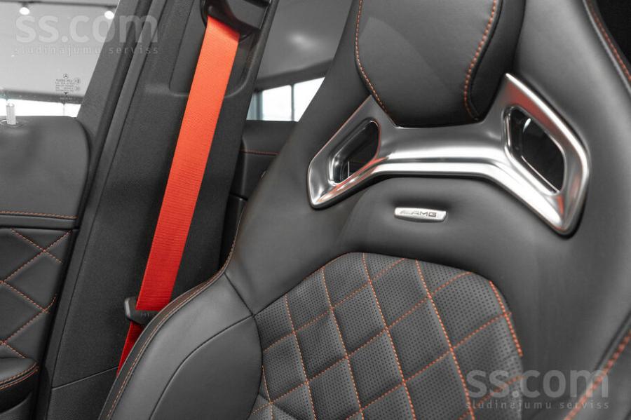 Pelēks Mercedes-Benz C 63 AMG 2015 Rīga, ar dzinēja tilpumu 4.00 L un nobraukumu 41 tūkst. km par 52500 €, foto 29 vietnē AUTOMOTO.COM.LV
