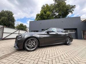 Grey Mercedes-Benz C 63 AMG 2017 in Alytus, with an engine capacity of 3.98 L and mileage of 76 thousand km for 42999 €, photo 10 on AUTOMOTO.COM.LV