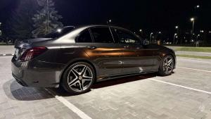 Grey Mercedes-Benz C 63 AMG 2017 in Alytus, with an engine capacity of 3.98 L and mileage of 76 thousand km for 42999 €, photo 13 on AUTOMOTO.COM.LV