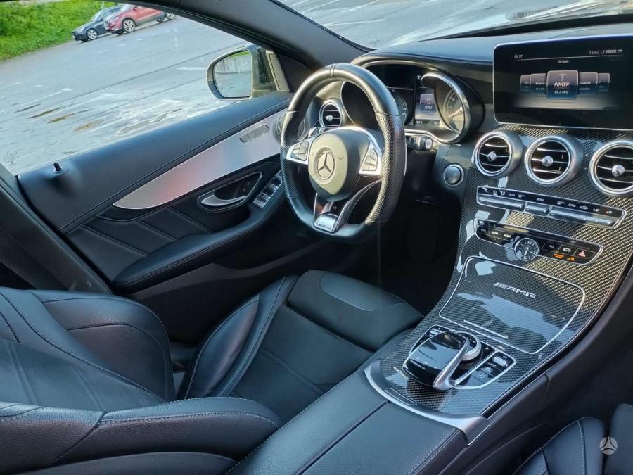 Grey Mercedes-Benz C 63 AMG 2017 in Alytus, with an engine capacity of 3.98 L and mileage of 76 thousand km for 42999 €, photo 15 on AUTOMOTO.COM.LV