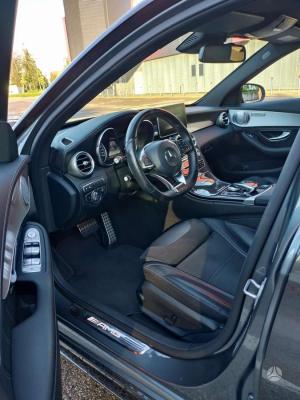 Grey Mercedes-Benz C 63 AMG 2017 in Alytus, with an engine capacity of 3.98 L and mileage of 76 thousand km for 42999 €, photo 18 on AUTOMOTO.COM.LV