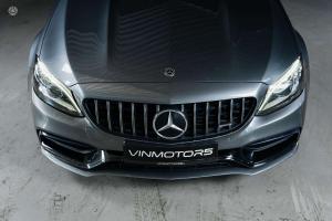 Pelēks Mercedes-Benz C 63 AMG 2019 Viļņa, ar dzinēja tilpumu 3.98 L un nobraukumu 77 tūkst. km par 47999 €, foto 12 vietnē AUTOMOTO.COM.LV