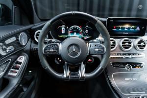 Pelēks Mercedes-Benz C 63 AMG 2019 Viļņa, ar dzinēja tilpumu 3.98 L un nobraukumu 77 tūkst. km par 47999 €, foto 19 vietnē AUTOMOTO.COM.LV
