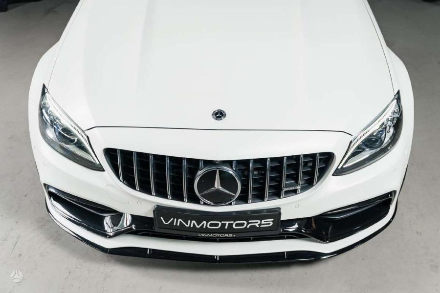 Balts Mercedes-Benz C 63 AMG 2017 Viļņa, ar dzinēja tilpumu 4.00 L un nobraukumu 75 tūkst. km par 51999 €, foto 15 vietnē AUTOMOTO.COM.LV