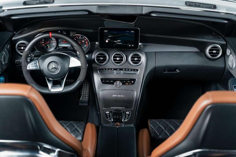 Balts Mercedes-Benz C 63 AMG 2017 Viļņa, ar dzinēja tilpumu 4.00 L un nobraukumu 75 tūkst. km par 51999 €, foto 30 vietnē AUTOMOTO.COM.LV