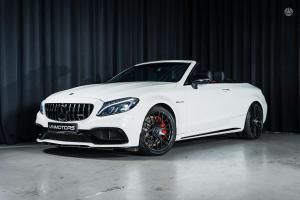 White Mercedes-Benz C 63 AMG 2017 in Vilnius, with an engine capacity of 3.98 L and mileage of 48 thousand km for 49999 €, photo 1 on AUTOMOTO.COM.LV