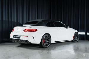 White Mercedes-Benz C 63 AMG 2017 in Vilnius, with an engine capacity of 3.98 L and mileage of 48 thousand km for 49999 €, photo 5 on AUTOMOTO.COM.LV