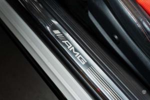 White Mercedes-Benz C 63 AMG 2017 in Vilnius, with an engine capacity of 3.98 L and mileage of 48 thousand km for 49999 €, photo 32 on AUTOMOTO.COM.LV