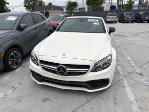 White Mercedes-Benz C 63 AMG 2017 in Kaunas, with an engine capacity of 4.00 L and mileage of 81 thousand km for 36500 €, photo 16 on AUTOMOTO.COM.LV