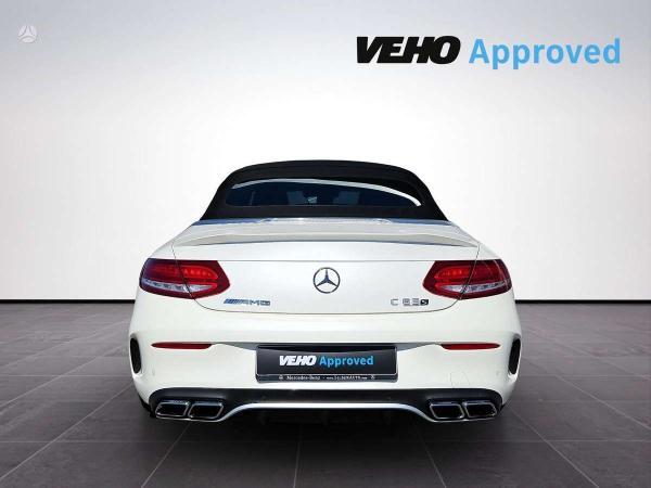 White Mercedes-Benz C 63 AMG 2017 in Klaipeda, with an engine capacity of 3.98 L and mileage of 76 thousand km for 46900 €, photo 4 on AUTOMOTO.COM.LV