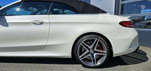 White Mercedes-Benz C 63 AMG 2017 in Klaipeda, with an engine capacity of 3.98 L and mileage of 76 thousand km for 46900 €, photo 13 on AUTOMOTO.COM.LV