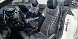 White Mercedes-Benz C 63 AMG 2017 in Klaipeda, with an engine capacity of 3.98 L and mileage of 76 thousand km for 46900 €, photo 20 on AUTOMOTO.COM.LV