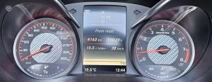 White Mercedes-Benz C 63 AMG 2017 in Klaipeda, with an engine capacity of 3.98 L and mileage of 76 thousand km for 46900 €, photo 39 on AUTOMOTO.COM.LV