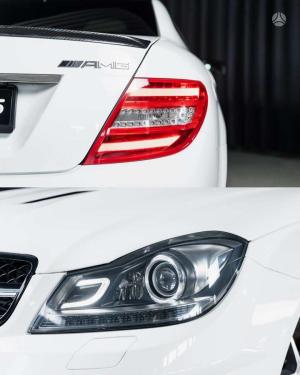 White Mercedes-Benz C 63 AMG 2014 in Vilnius, with an engine capacity of 6.21 L and mileage of 23 thousand km for 48998 €, photo 9 on AUTOMOTO.COM.LV