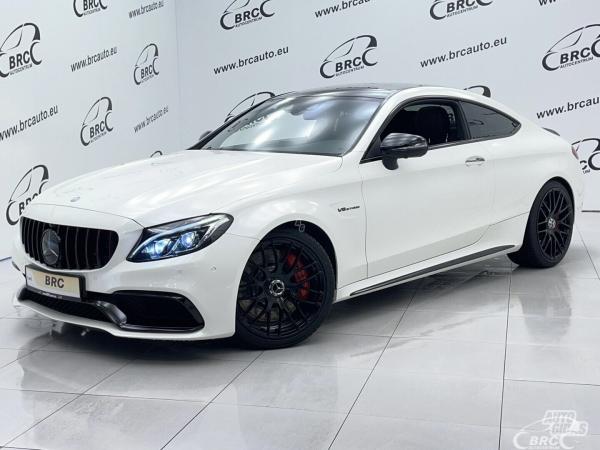 White Mercedes-Benz C 63 AMG 2017 in Avizieniai, with an engine capacity of 4.00 L and mileage of 109 thousand km for 41900 €, photo 1 on AUTOMOTO.COM.LV
