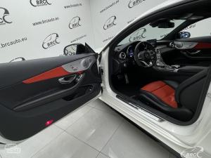 White Mercedes-Benz C 63 AMG 2017 in Avizieniai, with an engine capacity of 4.00 L and mileage of 109 thousand km for 41900 €, photo 18 on AUTOMOTO.COM.LV