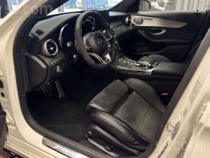 Белый Мерседес Ц 63 АМГ 2017 в Рига, объемом двигателя 4.00 л и пробегом 97 тыс. км за 35990 €, фото 9 на AUTOMOTO.COM.LV