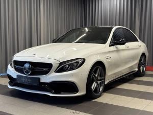 White Mercedes-Benz C 63 AMG 2017 in Riga, with an engine capacity of 4.00 L and mileage of 97 thousand km for 35990 €, photo  on AUTOMOTO.COM.LV