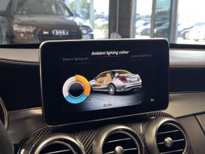 Белый Мерседес Ц 63 АМГ 2017 в Рига, объемом двигателя 4.00 л и пробегом 97 тыс. км за 35990 €, фото 23 на AUTOMOTO.COM.LV