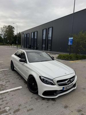 White Mercedes-Benz C 63 AMG 2016 in Vilnius, with an engine capacity of 3.98 L and mileage of 160 thousand km for 31000 €, photo 3 on AUTOMOTO.COM.LV