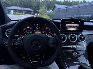 White Mercedes-Benz C 63 AMG 2016 in Vilnius, with an engine capacity of 3.98 L and mileage of 160 thousand km for 31000 €, photo 9 on AUTOMOTO.COM.LV