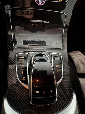 White Mercedes-Benz C 63 AMG 2016 in Vilnius, with an engine capacity of 3.98 L and mileage of 160 thousand km for 31000 €, photo 19 on AUTOMOTO.COM.LV