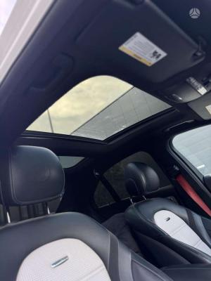 White Mercedes-Benz C 63 AMG 2016 in Vilnius, with an engine capacity of 3.98 L and mileage of 160 thousand km for 31000 €, photo 21 on AUTOMOTO.COM.LV