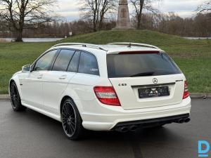 Balts Mercedes-Benz C 63 AMG 2009 Rīga, ar dzinēja tilpumu 6.30 L un nobraukumu 0 tūkst. km par 17990 €, foto 3 vietnē AUTOMOTO.COM.LV