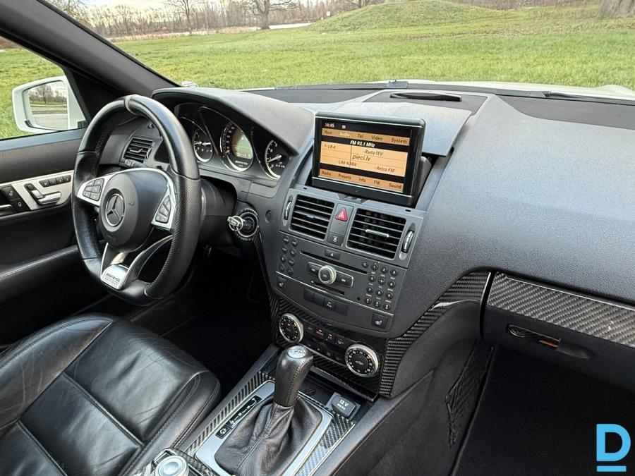 Balts Mercedes-Benz C 63 AMG 2009 Rīga, ar dzinēja tilpumu 6.30 L un nobraukumu 0 tūkst. km par 17990 €, foto 7 vietnē AUTOMOTO.COM.LV