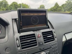 Balts Mercedes-Benz C 63 AMG 2009 Rīga, ar dzinēja tilpumu 6.21 L un nobraukumu 260 tūkst. km par 15450 €, foto 32 vietnē AUTOMOTO.COM.LV