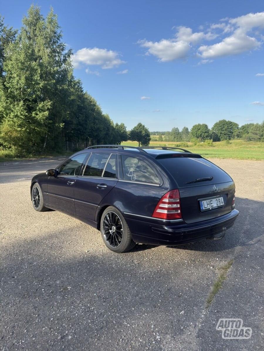 Синий Мерседес C-class All-Terrain 2004 в Молетай, объемом двигателя 2.20 л и пробегом 294 тыс. км за 2700 €, фото 4 на AUTOMOTO.COM.LV
