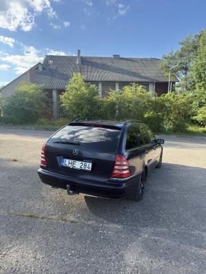 Синий Мерседес C-class All-Terrain 2004 в Молетай, объемом двигателя 2.20 л и пробегом 294 тыс. км за 2700 €, фото 5 на AUTOMOTO.COM.LV