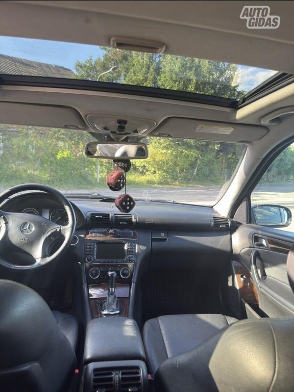Zils Mercedes-Benz C-class All-Terrain 2004 Molėtai, ar dzinēja tilpumu 2.20 L un nobraukumu 294 tūkst. km par 2700 €, foto 5 vietnē AUTOMOTO.COM.LV