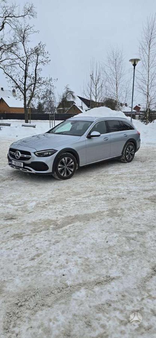 Grey Mercedes-Benz C-class All-Terrain 2022 in Ukmerge, with an engine capacity of 2.00 L and mileage of 23 thousand km for 34500 €, photo 6 on AUTOMOTO.COM.LV
