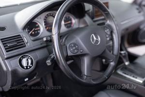 Smilšu krāsa Mercedes-Benz C-Class 2007 Tallina, ar dzinēja tilpumu 2.10 L un nobraukumu 159 tūkst. km par 6999 €, foto 7 vietnē AUTOMOTO.COM.LV