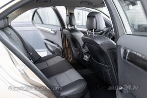 Smilšu krāsa Mercedes-Benz C-Class 2007 Tallina, ar dzinēja tilpumu 2.10 L un nobraukumu 159 tūkst. km par 6999 €, foto 10 vietnē AUTOMOTO.COM.LV