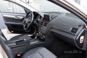 Smilšu krāsa Mercedes-Benz C-Class 2007 Tallina, ar dzinēja tilpumu 2.10 L un nobraukumu 159 tūkst. km par 6999 €, foto 14 vietnē AUTOMOTO.COM.LV