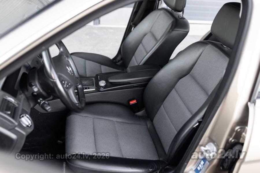 Smilšu krāsa Mercedes-Benz C-Class 2007 Tallina, ar dzinēja tilpumu 2.10 L un nobraukumu 159 tūkst. km par 6999 €, foto 15 vietnē AUTOMOTO.COM.LV