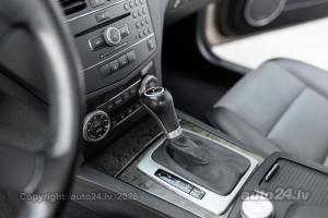 Smilšu krāsa Mercedes-Benz C-Class 2007 Tallina, ar dzinēja tilpumu 2.10 L un nobraukumu 159 tūkst. km par 6999 €, foto 21 vietnē AUTOMOTO.COM.LV