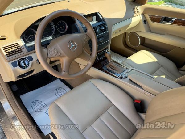 Beige Mercedes-Benz C-Class 2007 in Tallinn, with an engine capacity of 2.10 L and mileage of 275 thousand km for 4990 €, photo 10 on AUTOMOTO.COM.LV