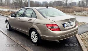 Smilšu krāsa Mercedes-Benz C-Class 2008 Tallina, ar dzinēja tilpumu 2.10 L un nobraukumu 204 tūkst. km par 5999 €, foto 4 vietnē AUTOMOTO.COM.LV