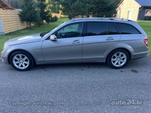 Smilšu krāsa Mercedes-Benz C-Class 2008 Tallina, ar dzinēja tilpumu 2.10 L un nobraukumu 374 tūkst. km par 4999 €, foto 6 vietnē AUTOMOTO.COM.LV